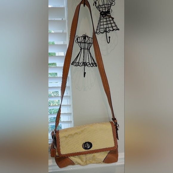 Coach | Bags | Coach Lemon Natural Signature Flap Shoulder Bag Nwt ...